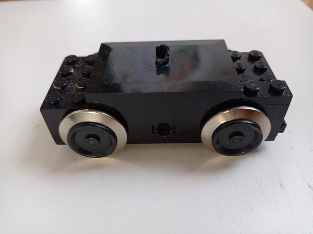 LEGO 9 VOLT Eisenbahn Zugmotor 590 Train Motor 9V für leitende Schienen ...