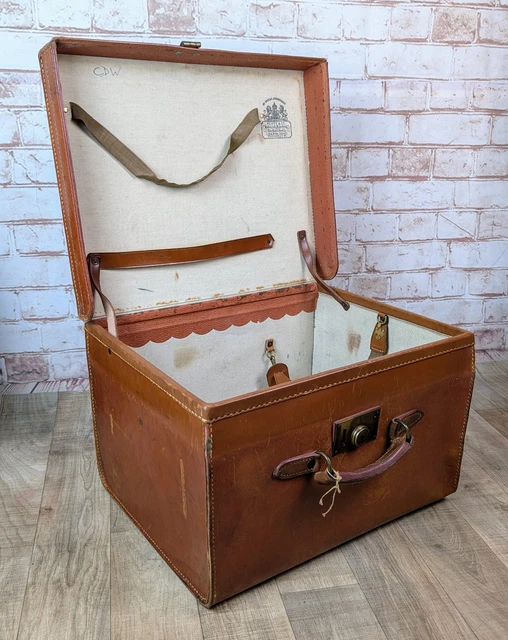 ANTIQUE TAN LEATHER Travelling Luggage Hat Box Case Royal Scotts ...