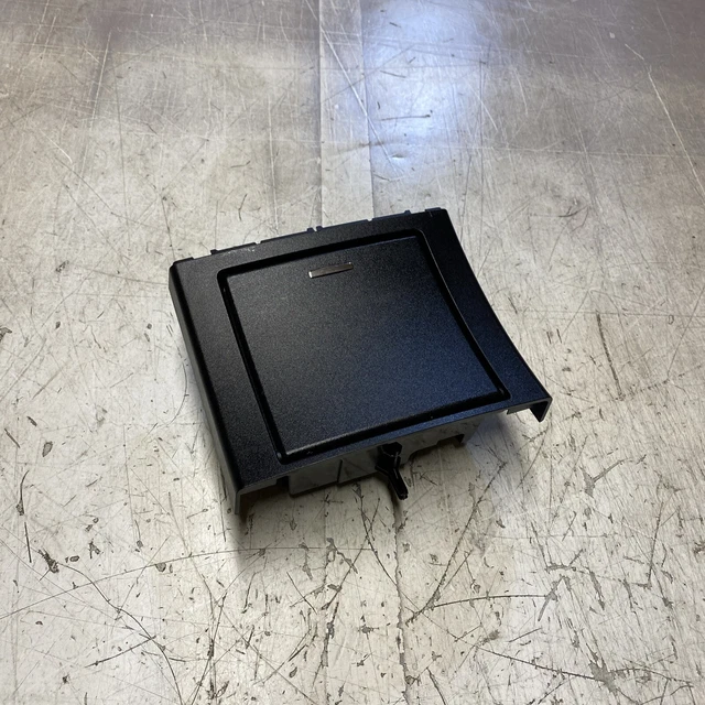 ASCHENBECHER HINTEN FOND A2126803850 Mercedes W212 E-Klasse EUR 22,99 ...