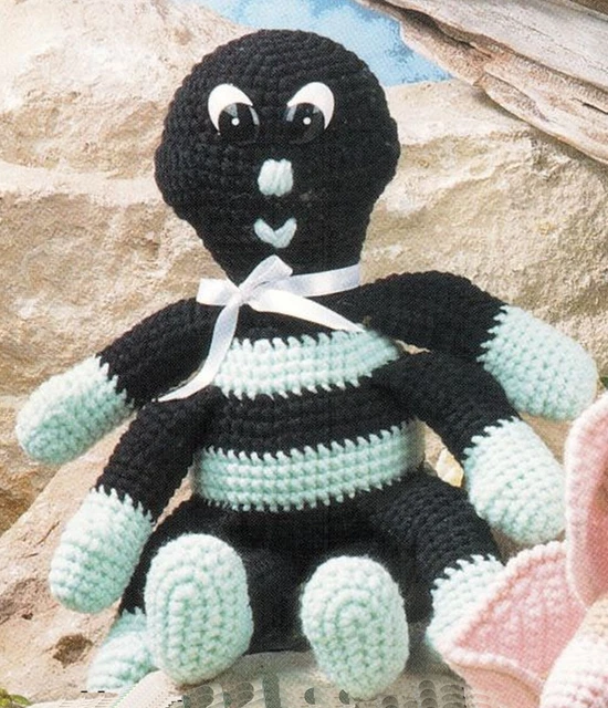 STUFFED HUG A Bugs Ant Bumblebee Cricket Spider Ladybug Crochet ...