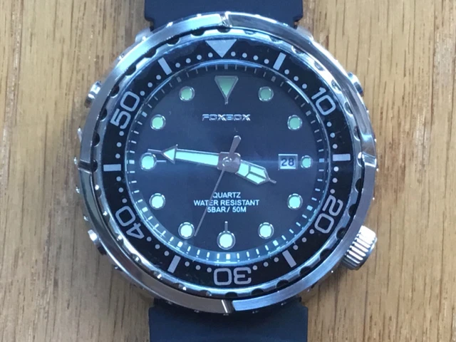 MENS FOXBOX TUNA QUARTZ 50M DIVERS WATCH Black with black rubber strap ...