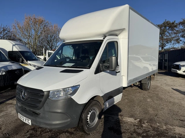 MERCEDES-BENZ SPRINTER LUTON 2.0 315 CDI Progressive Tail Lift 2022 £ ...