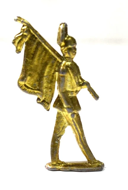 EARLY WORLD WAR I German Soldier Holding Flag Gold Flat Lead Figure ...