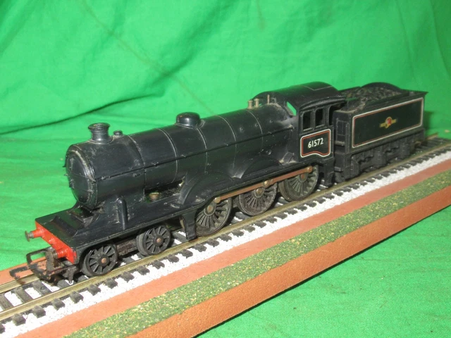 TRIANG OO GAUGE R150 ex NER B12 Class 4-6-0 Locomotive & Tender $9.75 ...