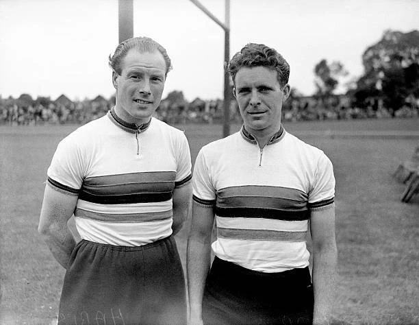 1950S FAMOUS BRITISH Track Cycling Legend Reg Harris No 9 Old Photo $8. ...
