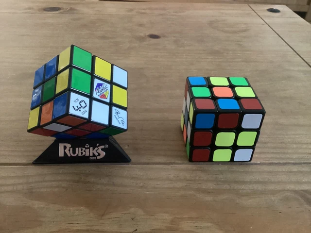 RUBIKS CUBE ORIGINAL 3x3x3 40th Anniversary Cube with stand ...