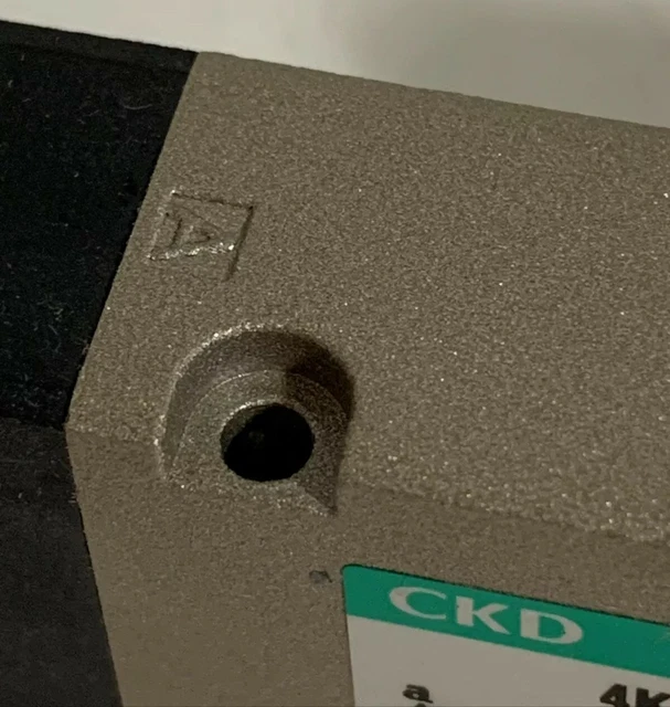 NUOVA VALVOLA CKD 4Kb249-L 4803 Hitachi Seiki (Nuova Senza Scatola) Spedizione Rapida! EUR 108 ...