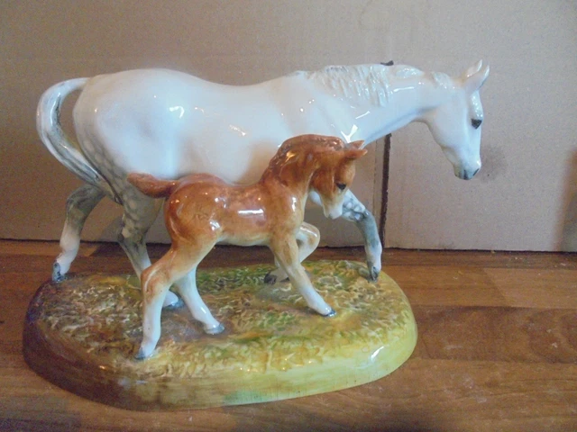 RARE VINTAGE ROYAL Doulton Gude Grey Mare and Foal HN2532 £151.50 ...