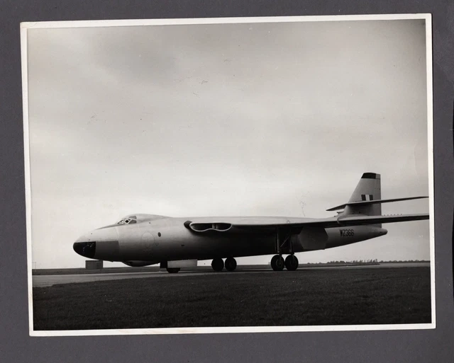 VICKERS VALIANT WZ366 Large Original Air Ministry Photo Raf Bomber EUR ...