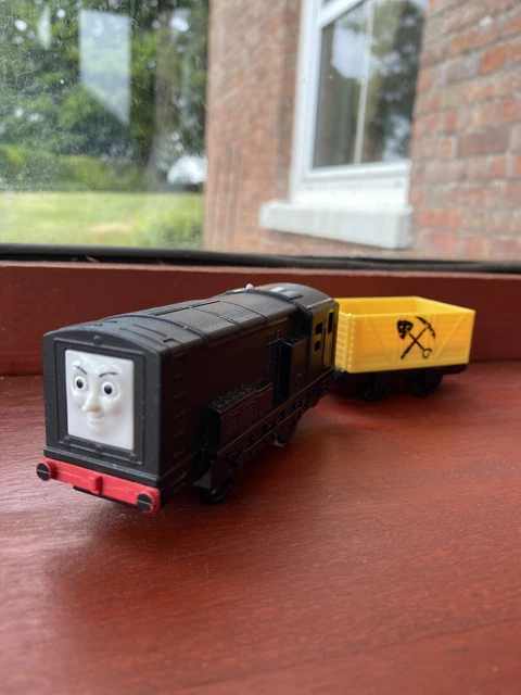 THOMAS TOMY TRACKMASTER Motorized Train Diesel & Truck 2009 Mattel £17. ...