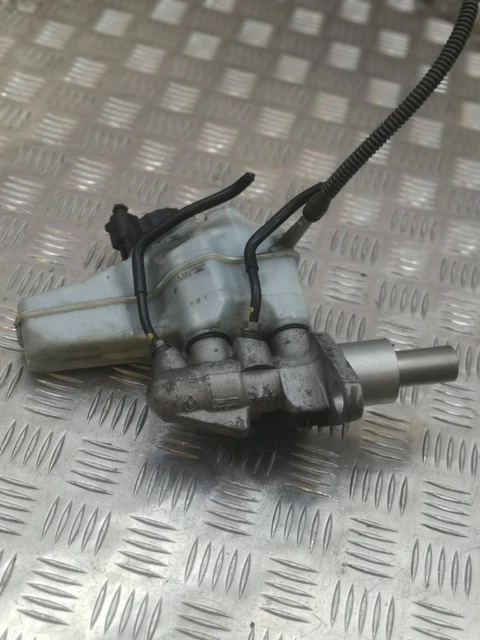 VW PASSAT VARIANT B6 3C5 03350886941 Cylindre de Frein 2.00 Diesel 12058116 EUR 50,40 - PicClick FR