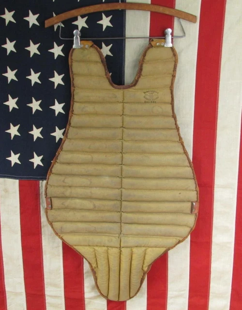 VINTAGE 1940S DRAPER Maynard D&M Baseball Catchers Chest Guard ...