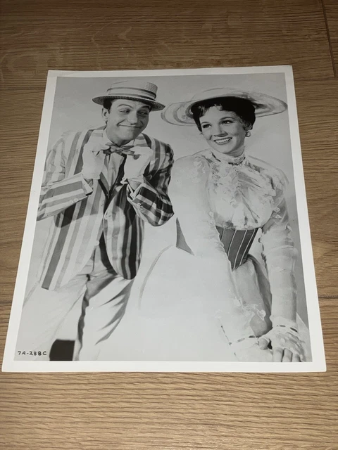 JULIE ANDREWS & Dick Van Dyke,Mary Poppins original Walt Disney press ...