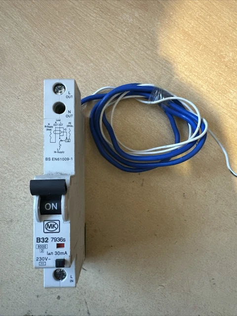 MK SENTRY B32 7936s RCBO £5.00 - PicClick UK