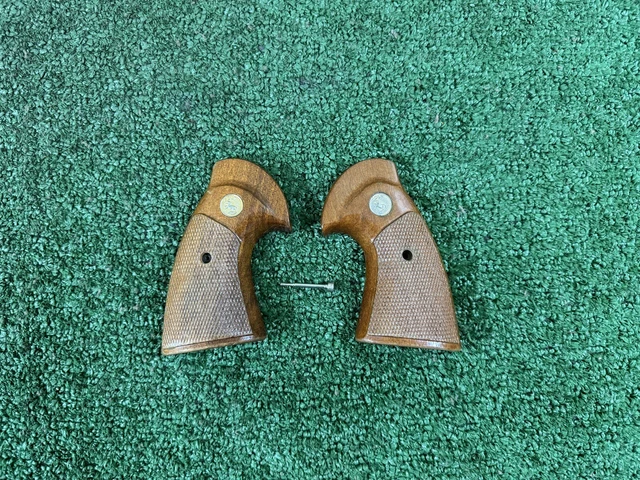 COLT PYTHON FACTORY Checkered Wood Grips READ $56.55 - PicClick
