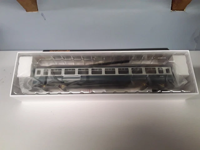 ACCURASCALE MK2 COACH in blue and grey £78.68 - PicClick UK