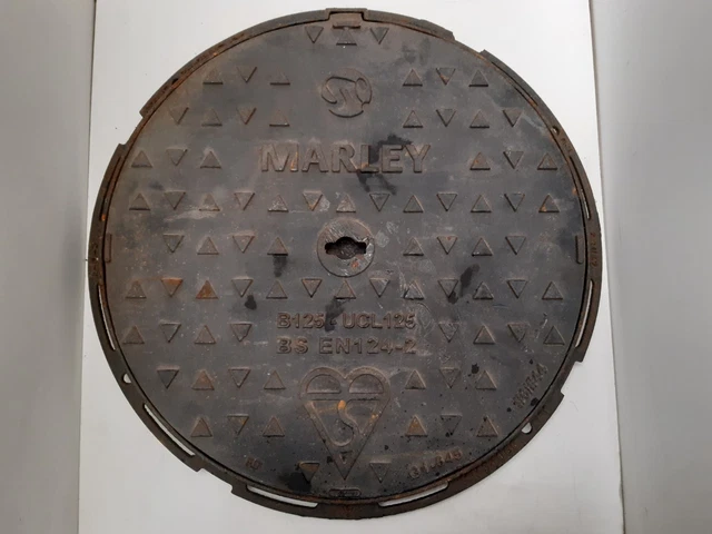 MARLEY CAST IRON Round 490mm Manhole Cover & frame Keyhole Marley Drain ...