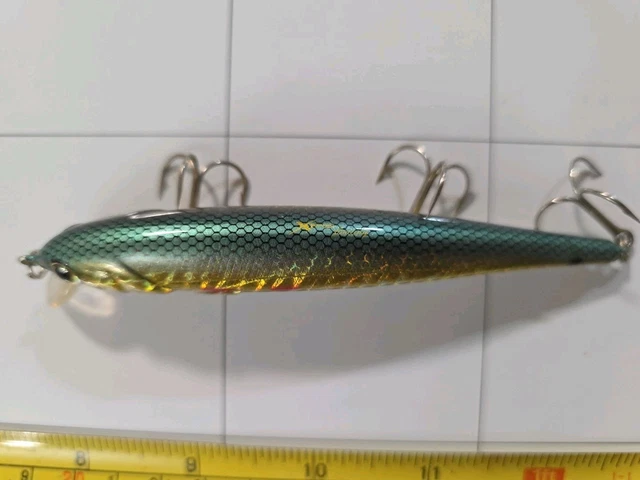 BASS PRO SHOPS Xps Rattling Jerkbait Fishing Lure Bleeding Prism £0.01 ...