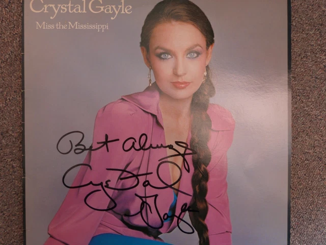 AUTOGRAPHE ORIGINAL SIGNED de la Chanteuse CRYSTAL GAYLE sur Pochette ...