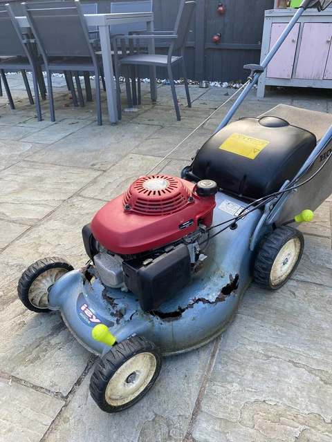 HONDA IZY MOWER, Self-propelled Mower. Everything Works But It Needs A New Deck £45.00 - PicClick UK