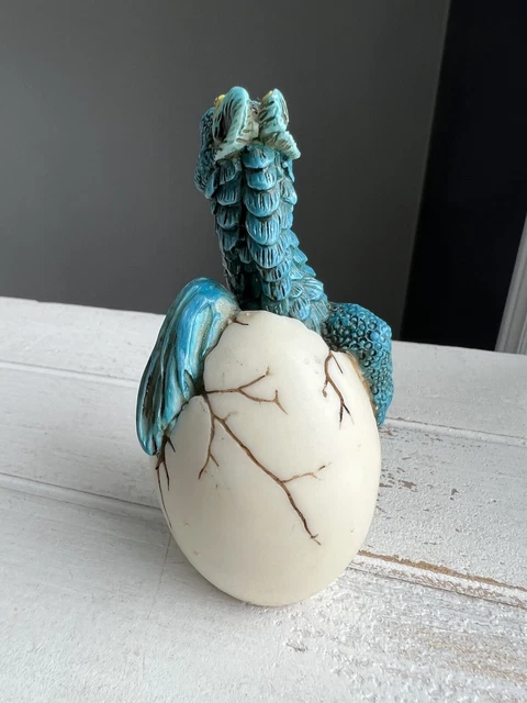 BABY BLUE DRAGON Egg Hatchling Hatching 1997 W.U. Collection Zemeno $10 ...