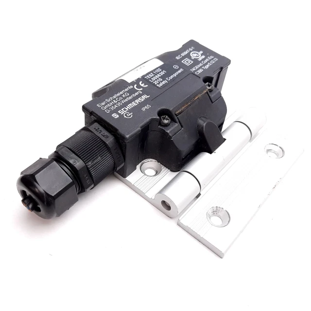 SCHMERSAL TESZ1102 SAFETY Interlock Switch Door Hinge, 2x N/C 1x N/O, 2 ...