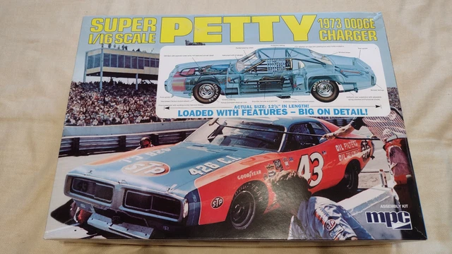MAQUETTE RICHARD PETTY 1973 Dodge Charger MPC Super 1/16 REF : MPC 767/ ...