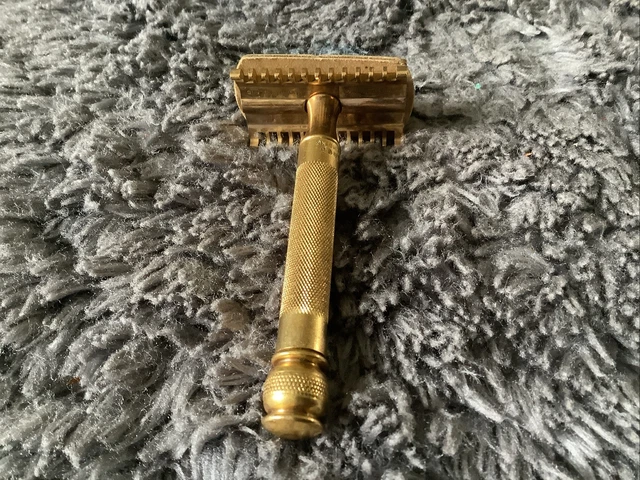 RARE VINTAGE GILLETTE Gold Tone Shaving Razor Made In England Pat ...