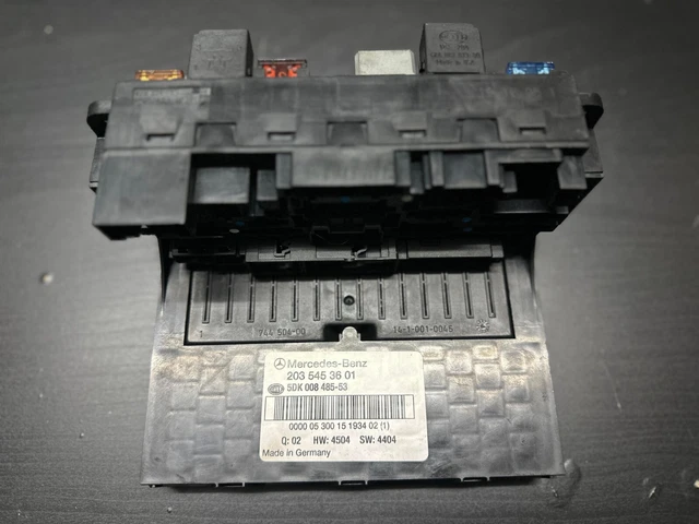 MERCEDES BENZ W203 W209 FRONT FUSE SAM BOX control unit relay ...