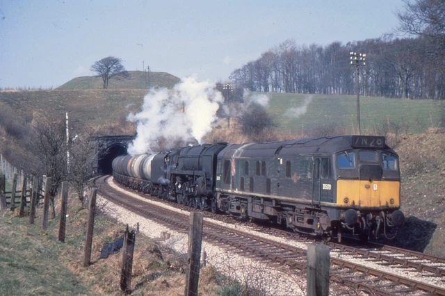 35MM RAILWAY SLIDE: COLOUR-RAIL: DE 1247: CLASS 25: D5170 £2.00 ...