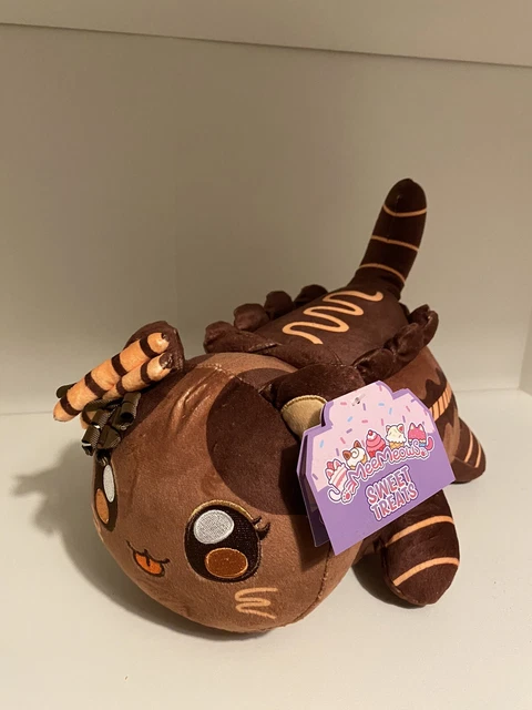 APHMAU OFFICIAL MERCHANDISE Chocolate Cake cat MeeMeow Plush 11 Inches ...