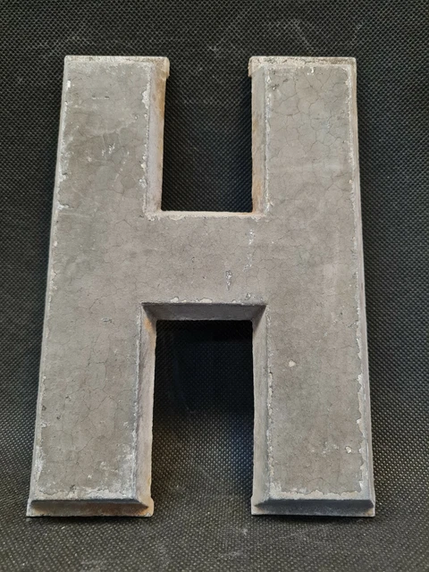 VINTAGE DRIVE-IN MOVIE Theatre MARQUEE LETTER - H - Black Metal 22cm ...