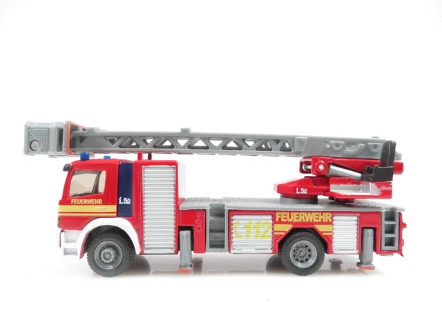 SIKU 1841 MERCEDES Benz Feuerwehrdrehleiter 1:87 #7779 EUR 24,00 ...