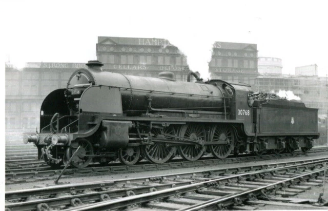 RAILWAY PHOTO BR ex-SR N15 King Arthur Class 4-6-0 No 30768 SIR BALIN £ ...