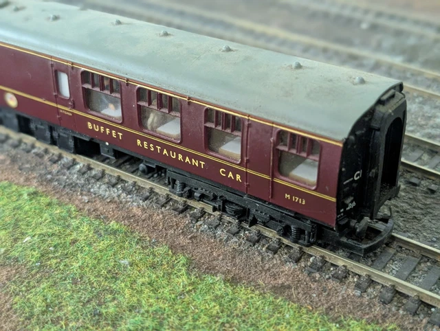 MAINLINE OO GAUGE BR Mk1 Buffet/Restaurant Coach Maroon M1713 £15.00 ...