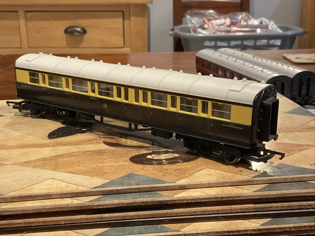 HORNBY GWR FIRST Class Coach £9.30 - PicClick UK