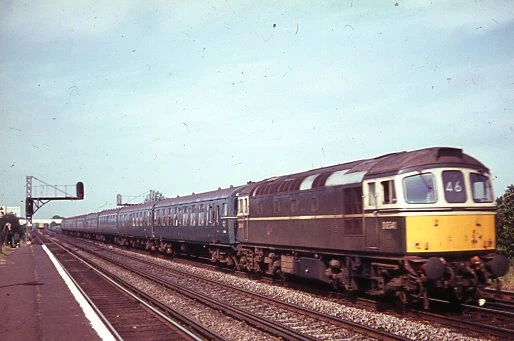 ORIGINAL COLOUR SLIDE of D6541 BR class 33 Crompton diesel loco £4.99 ...