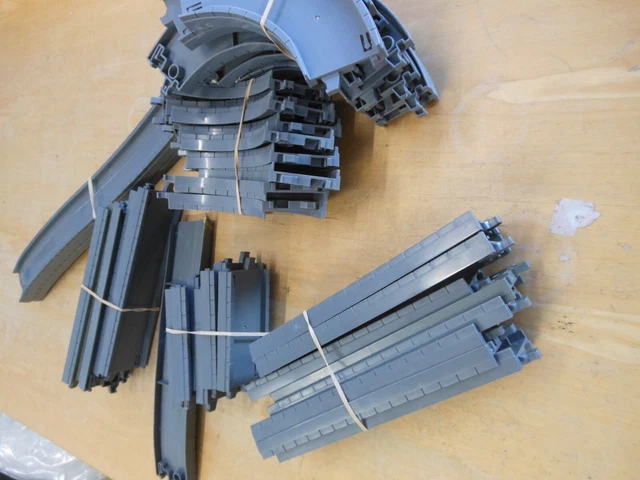 TOMY TRACKMASTER THOMAS The Tank Engine Grey Track - 40 Plus £9.99 ...