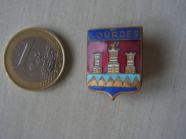 INSIGNE petite broche vintage blason lourdes ( c64 L ) EUR 1,70 - PicClick FR
