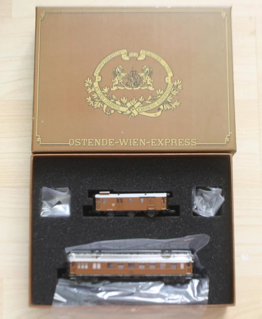 HOBBYTRAIN N GAUGE CIWL coach and baggage car - H22101 £104.70 ...