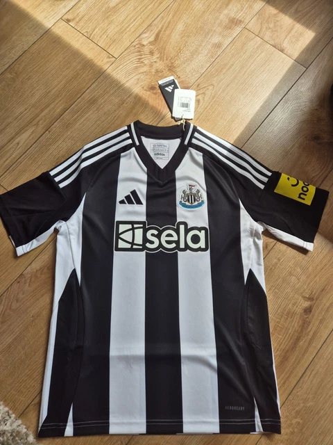 NEWCASTLE UNITED FOOTBALL Shirt £29.80 - PicClick UK