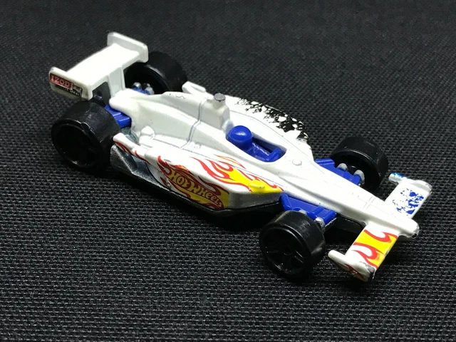 HOT WHEELS DUAL Course Race Car Diecast Scale 1:64 EUR 3,61 - PicClick FR
