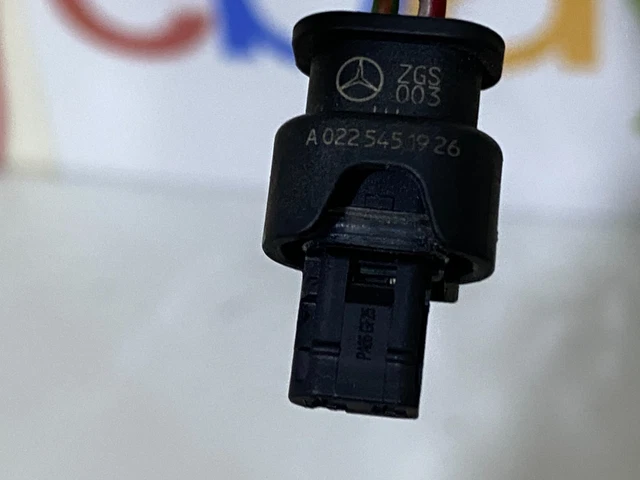 GENUINE MERCEDES-BENZ WIRING Loom Harness Plug Connector A0225451926 ...