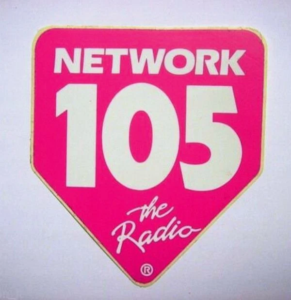VECCHIO ADESIVO RADIO / Old Sticker _ RADIO 105 NETWORK the radio (cm ...