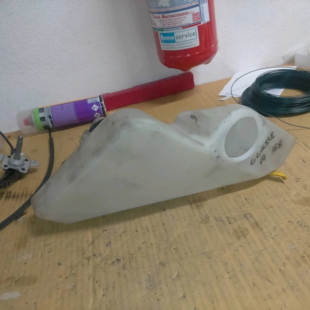 RESERVOIR LAVE-GLACE AVANT c95f01 pour MERCEDES-BENZ CLASSE A (W168 ...