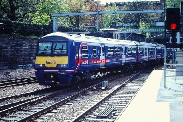 PHOTO CLASS 322 4-Car Emu No 322 485 Arriving At Edinburgh Waverley On ...