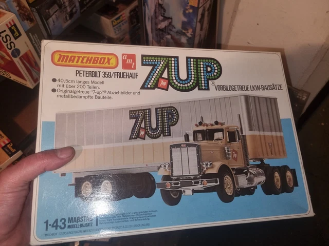 MATCHBOX AMT 1:43 PETERBILT 359 /Fruehauf Seven up EUR 14,50 - PicClick DE