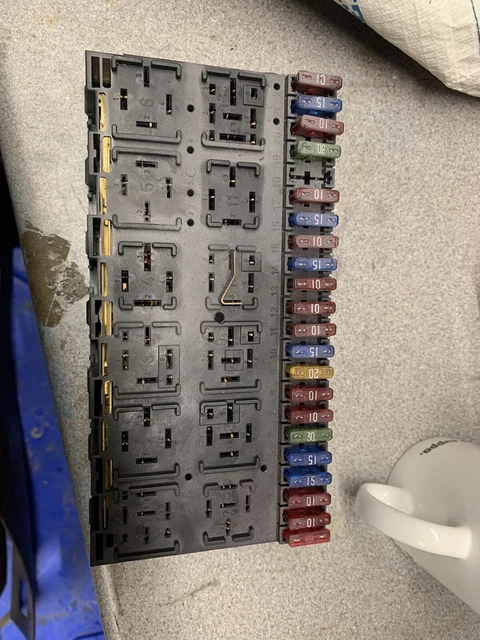 VW VOLKSWAGEN RELAY Fusebox Fuse box CE2 Caddy Golf MK2 Mk3 T4 ...