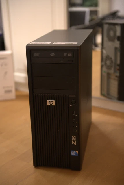 PC HP Z200 Quad Core i5 750 @ 2,66 GHz 8 GB SSD/HHD DVD±RW Nvidia ...