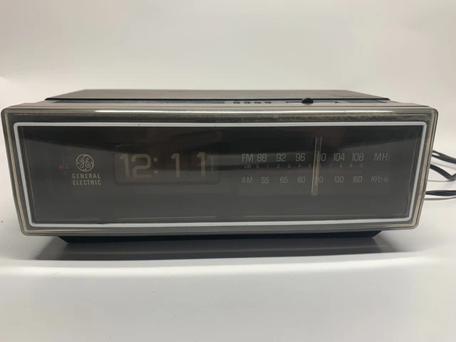 VINTAGE GE GENERAL Electric Flip Clock Radio Alarm Clock 7-4305F Parts ...